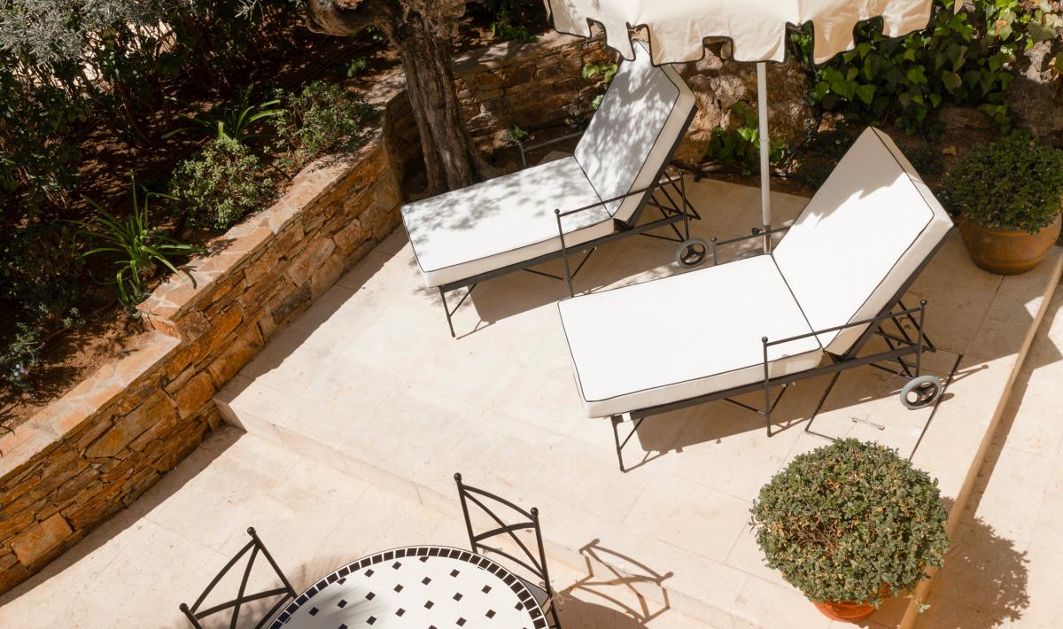 At the table at Le Jardin de La Bastide